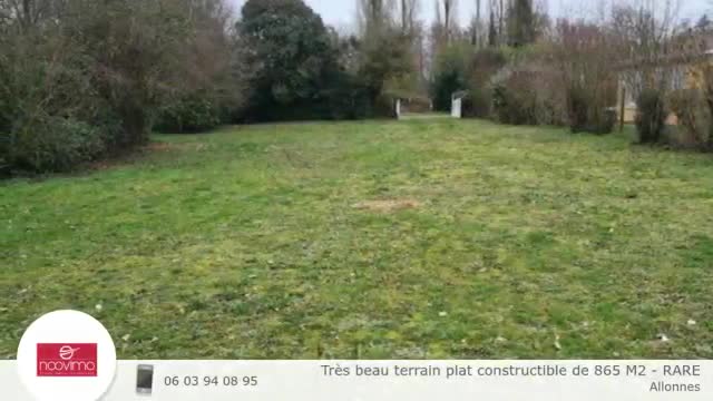 Très beau terrain plat constructible de 865 M2 - RARE
