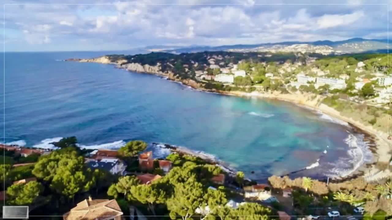 SANARY, PORTISSOL, ACCES DIRECT PLAGE, MAGNIFIQUE VILLA AVEC
